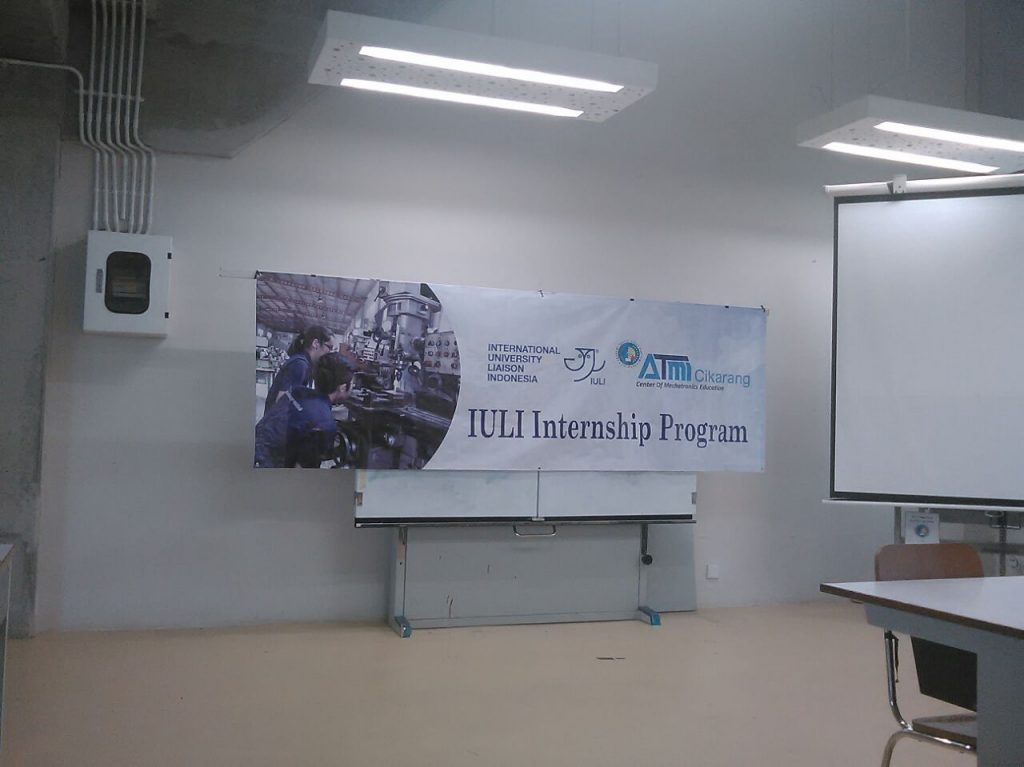 IULI Students Go To Practical Training at ATMI Cikarang – IULI