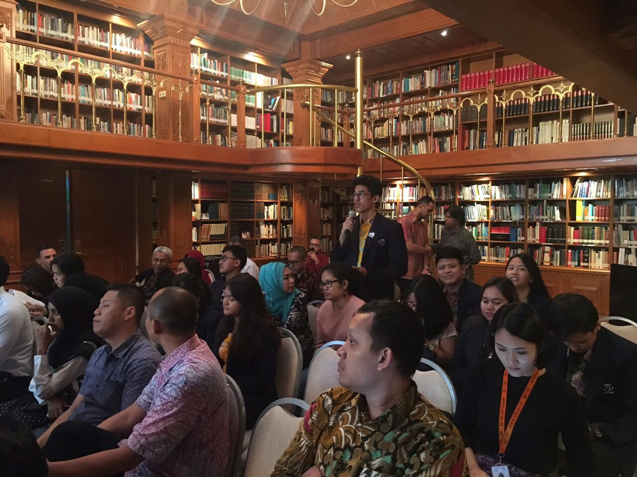 IULI as co-host in the Seminar ‘Disruptive Technology: Opportunity or ...